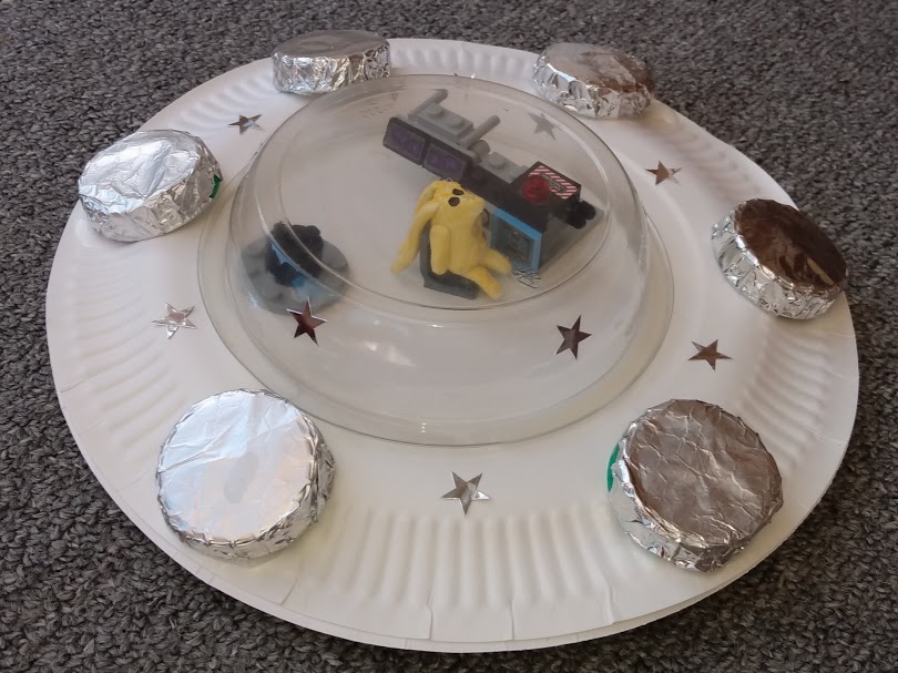 The Children's Bookshow | Make a *Beegu* Spaceship